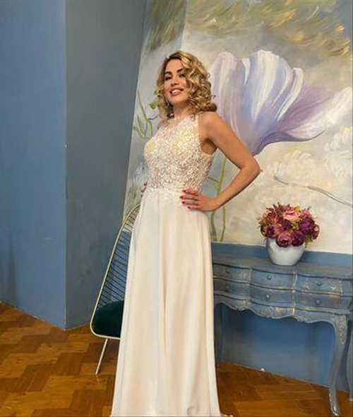 Свадебное платье Dolce, стиль ампир, расшитое, нов