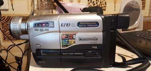 Видеокамера Panasonic RZ 10