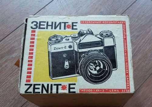 Пленочный фотоаппарат Зенит-Е