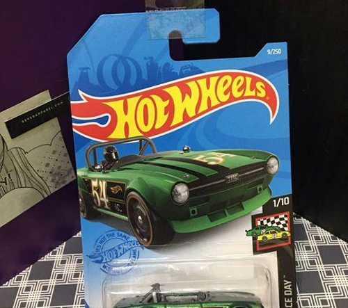 Hot Wheels Triumph TR6 9/250