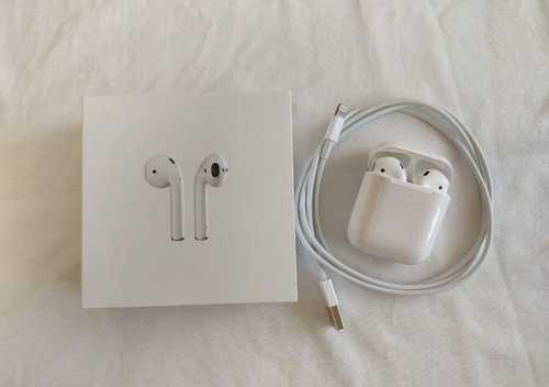 Наушники AirPods 2 with Wireless Charging Case как