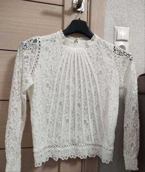Кружевная белая блузка