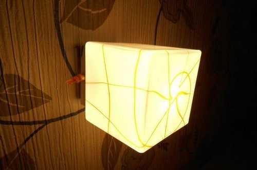Светильник ночник куб стеклянный в розетку, лампа