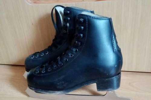 Коньки профессиональные