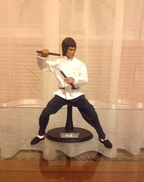 Hot Toys Bruce Lee 1/6th scal