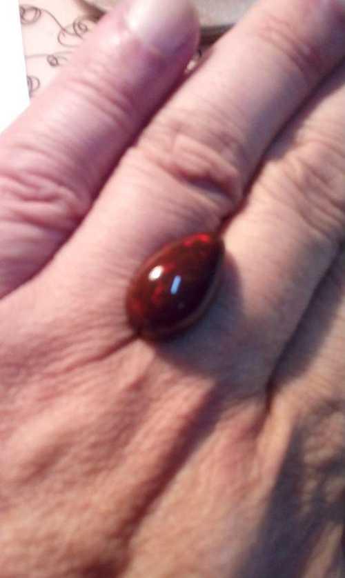 Драгоценный шоколадный опал