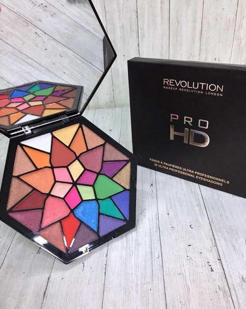 Тени Makeup Revolution Pro HD Palette
