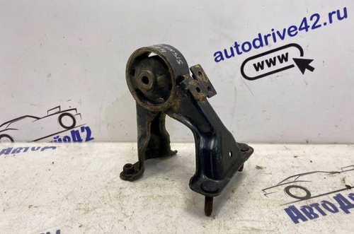 Подушка двигателя задняя Toyota Avensis ST220L