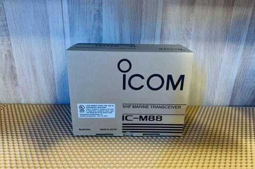 Морская рация icom IC-M88