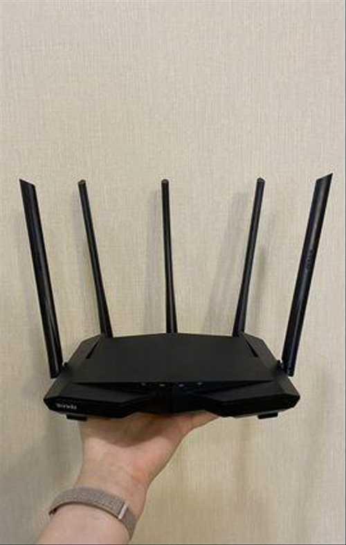 WiFi роутер Tenda AC11