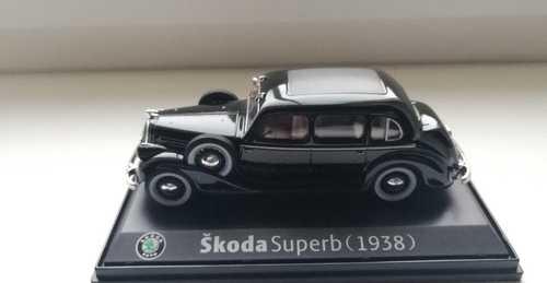 Модель автомобиля Skoda Superb 1:43