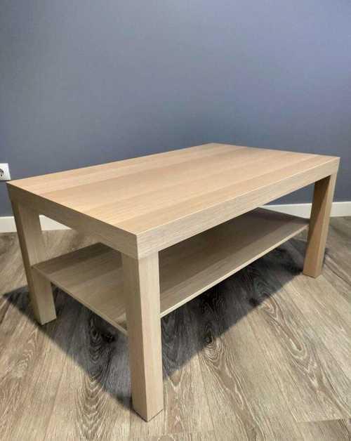 Придиванный стол лакк (IKEA)