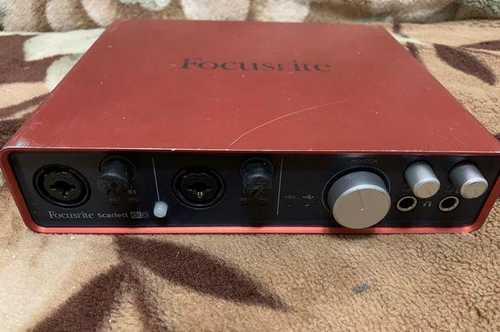 Focusrite Scarlett 6i6 1 поколение USB звуковая