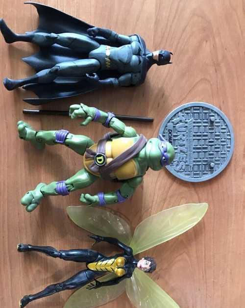Фигурки героев marvel и другие