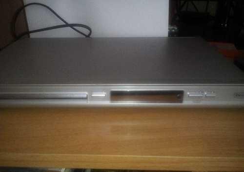 Philips DVP3040K/51 Плеер DVD с DivX и караоке