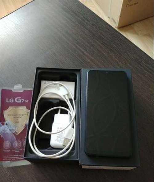 Телефон LG G7 FIT