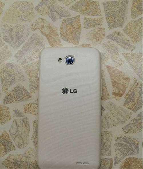 Телефон LG L90 4,7"