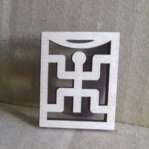 Пикник группа логотип что значит. Группа пикник иероглиф. Символ группы пикник. Пикник группа логотип. Медальон символикой группы пикник.