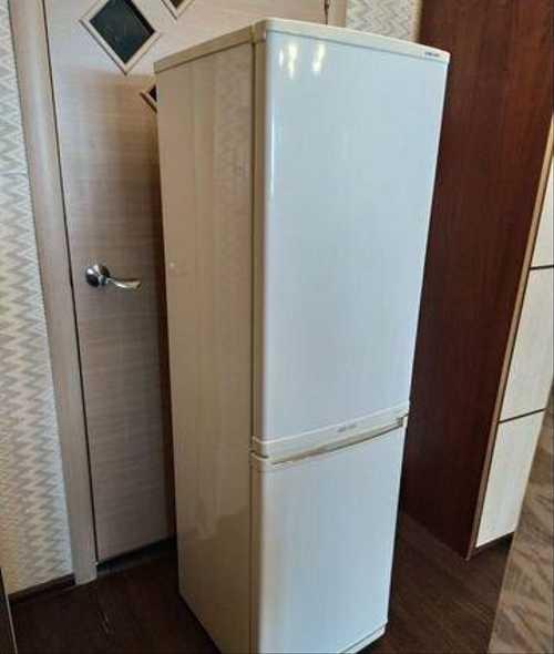 Холодильник Samsung RL17mbsw