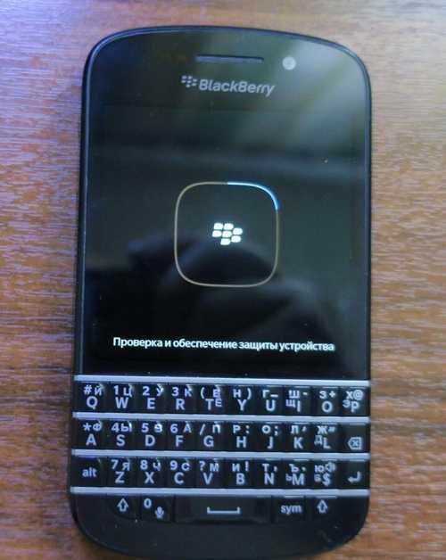 Продаётся смартфон BlackBerry Q10