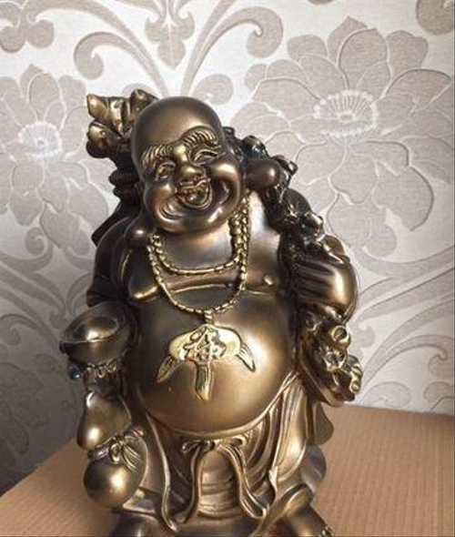 Будда/Хотей/ - бог богатства, веселья и счастья