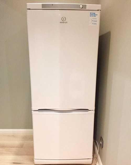 Холодильник indesit ES 15