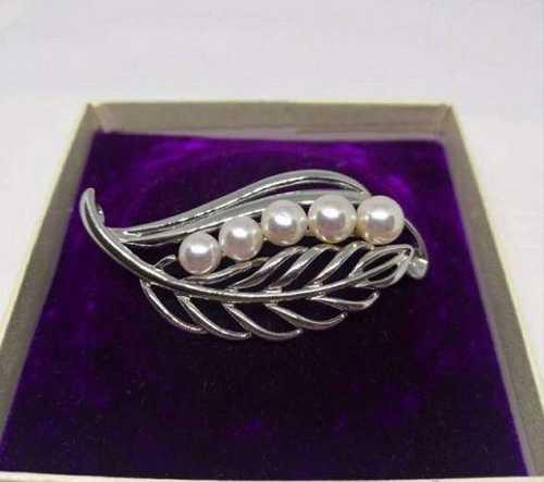Брошь винтаж Япония Mikimoto серебро 925 проба, на