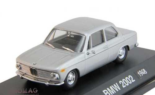 1:43 BMW 2002 1968, silver. Schuco