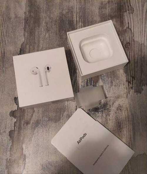 Коробка от наушников AirPods