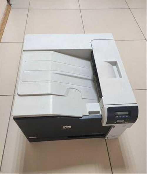 Принтер A3 HP Color LaserJet Professional CP5225