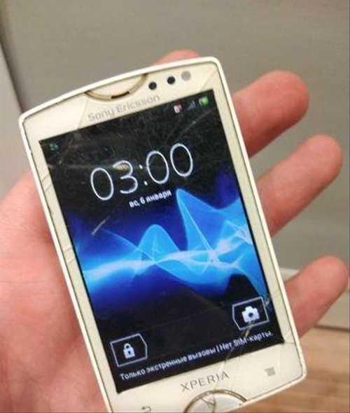 Смартфон Sony Ericsson ST15i