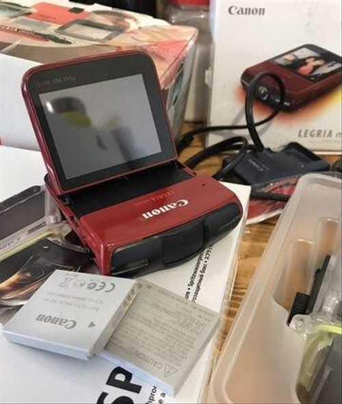 Видеокамера Canon Legria Mini Red kit (с аксессуар