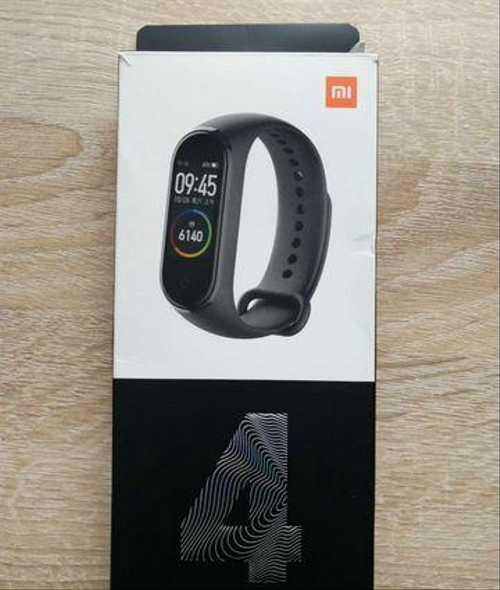 Заставка на фитнес браслет mi band 6