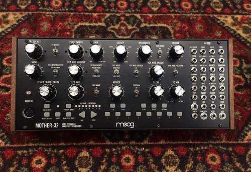 Moog Mother-32