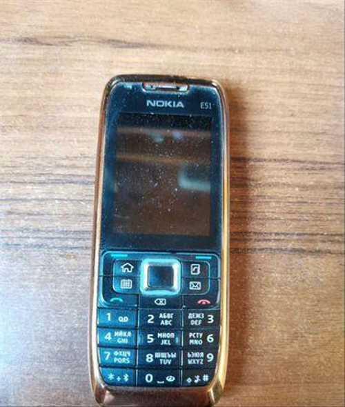 Телефон Nokia E51