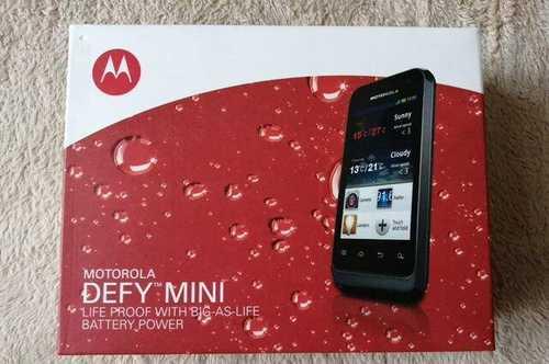 Смартфон Motorola Defy Mini