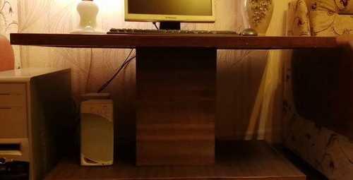 Диван-кровать, 2 кресла, стол журнальный