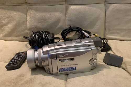 Видеокамера Sony DCR-HC85E