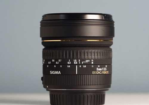 Sigma AF 8mm f/3.5 EX DG Circular Fisheye Canon