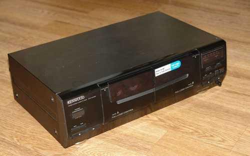 Кассетная дека Kenwood KXF-W1030