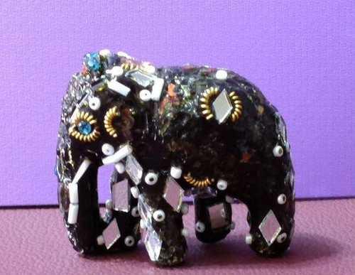 Индийский слон - декорированная фигурка