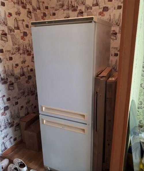 Холодильник Stinol-107 RF NF 255 Freezer No Frost