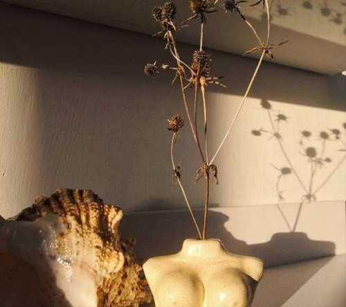 Ваза / статуэтка / скульптура женское тело / грудь
