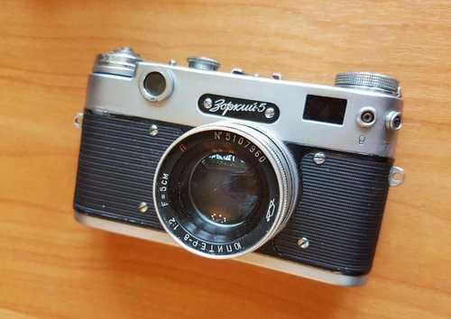 Плёночный фотоаппарат Зоркий-5 с Юпитер-8