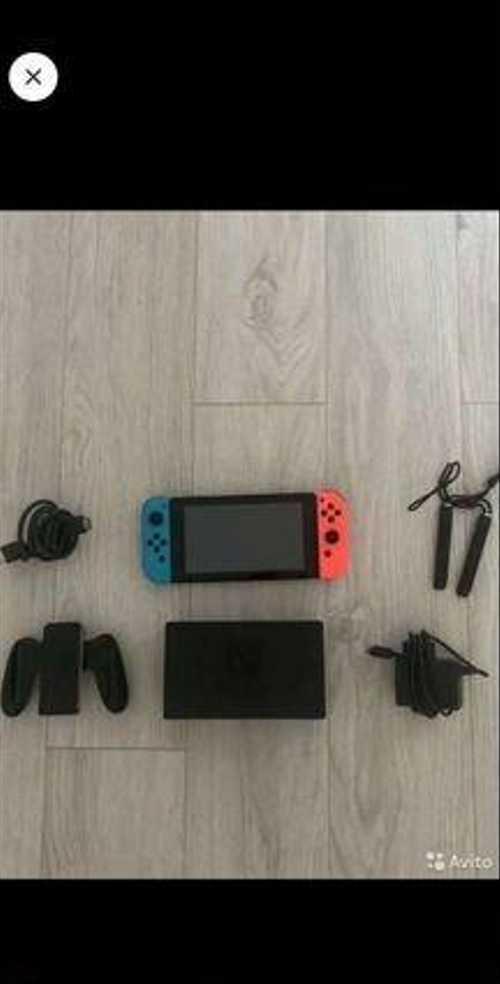 Nintendo switch + чехол ориг + игры