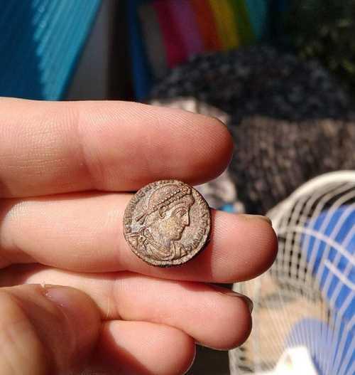 Монета фоллис Древний Рим