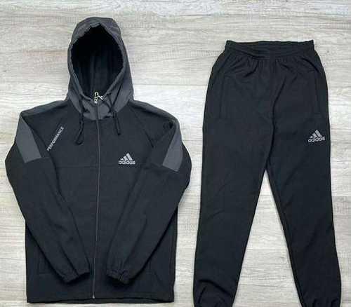 Спортивный костюм Adidas