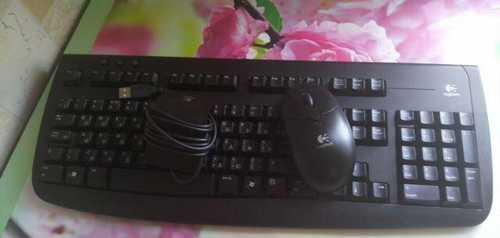 Безпроводная клавиатура с мышкой Logitech Deluxe65