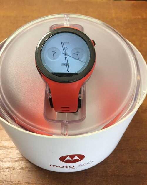 Smart часы Moto 360 sport