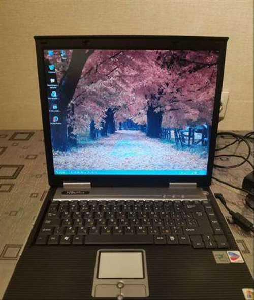 Ноутбук roverbook nautilus Z500 W